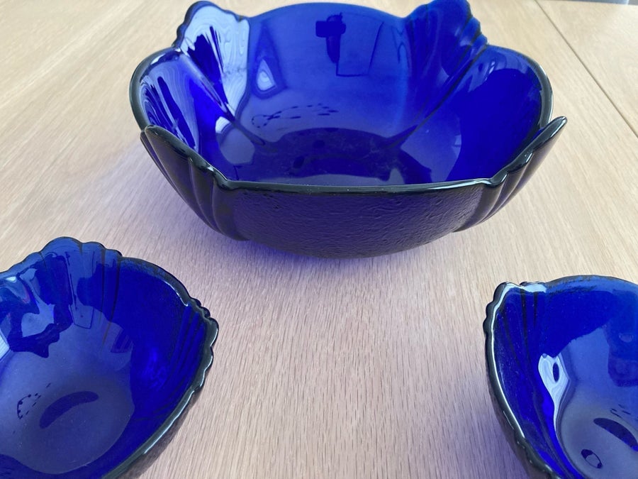 Vacker Vintage 3 st Cobalt Blå Skålar i glass | Köp på Tradera (736965165)