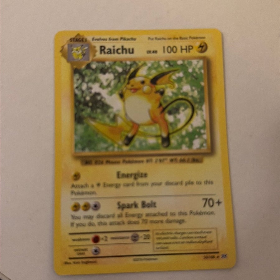 Se produkter som liknar Pokemonkort Raichu 100 HP på Tradera (716652002)
