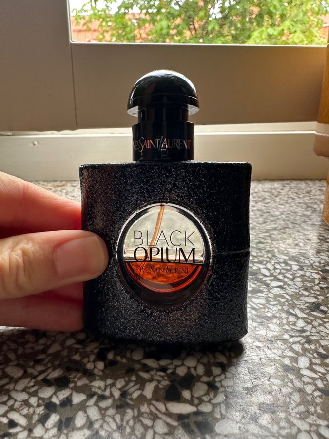 Yves Saint Laurent Black Opium Eau de Parfum 30ml | Köp på Tradera ...