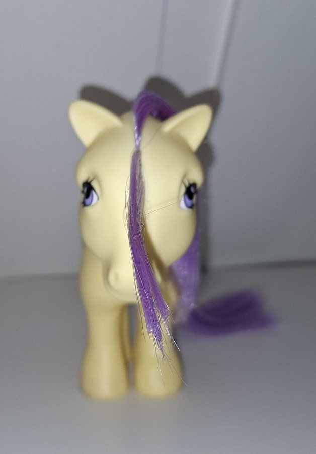 Se produkter som liknar My Little Pony G1 Lemon Drop på Tradera (697822715)