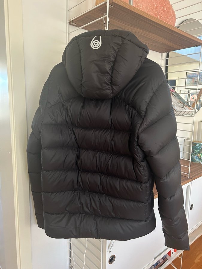 Sail Racing svart jacka, storlek M -nyskick | Köp på Tradera (708903704)