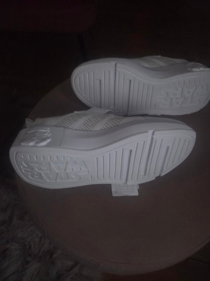 Adidas Star Wars Runner EL, Vit, Storlek 37 1/3 | Köp på Tradera ...