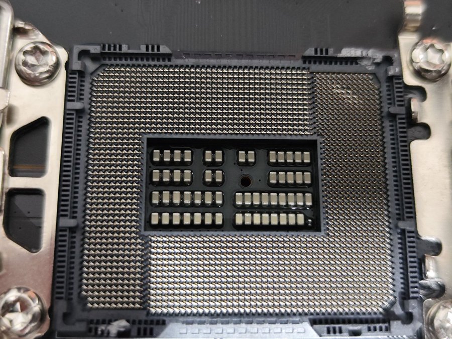 DEFECTIVE)))) MSI MAG Z79.. | Köp från cheap_gaming på Tradera (713351174)