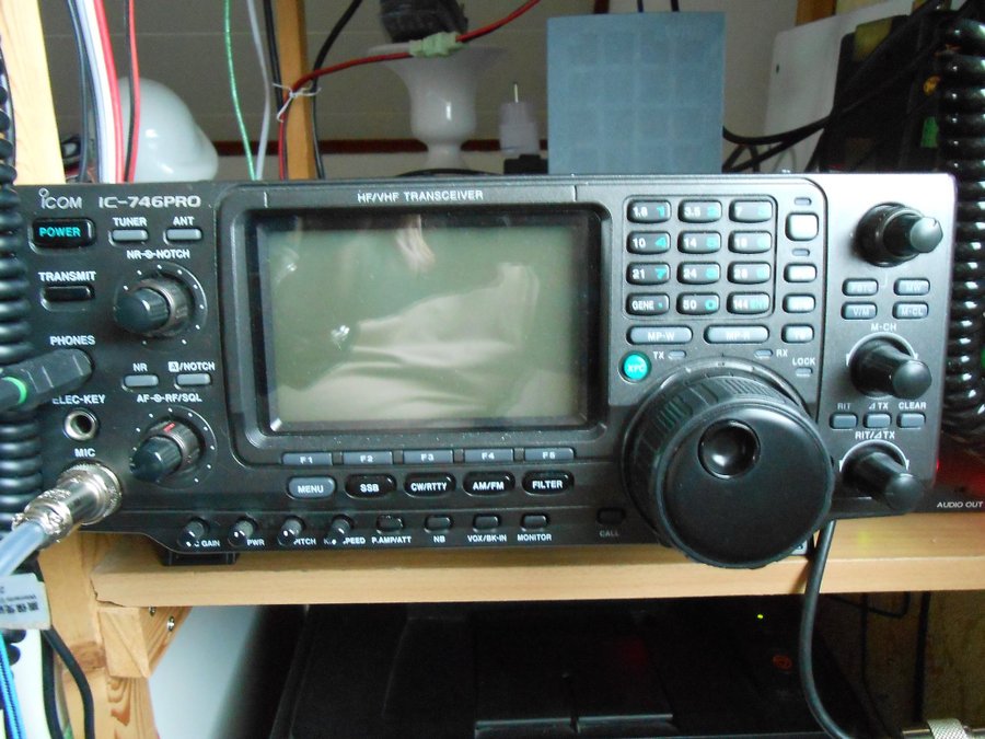Icom IC-746PRO HF/VHF Transceiver | Köp på Tradera (708946487)