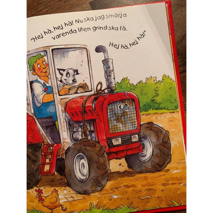 Se produkter som liknar Bonden Blom: Stackars traktor på Tradera ...