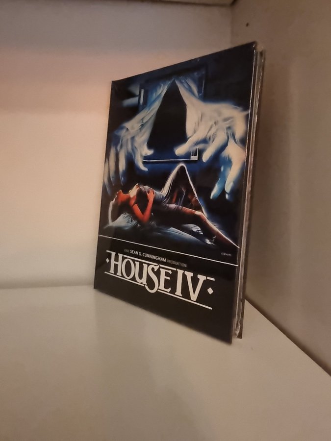 Se produkter som liknar House IV (1992 4K UHD Mediabo.. på Tradera (692281868)