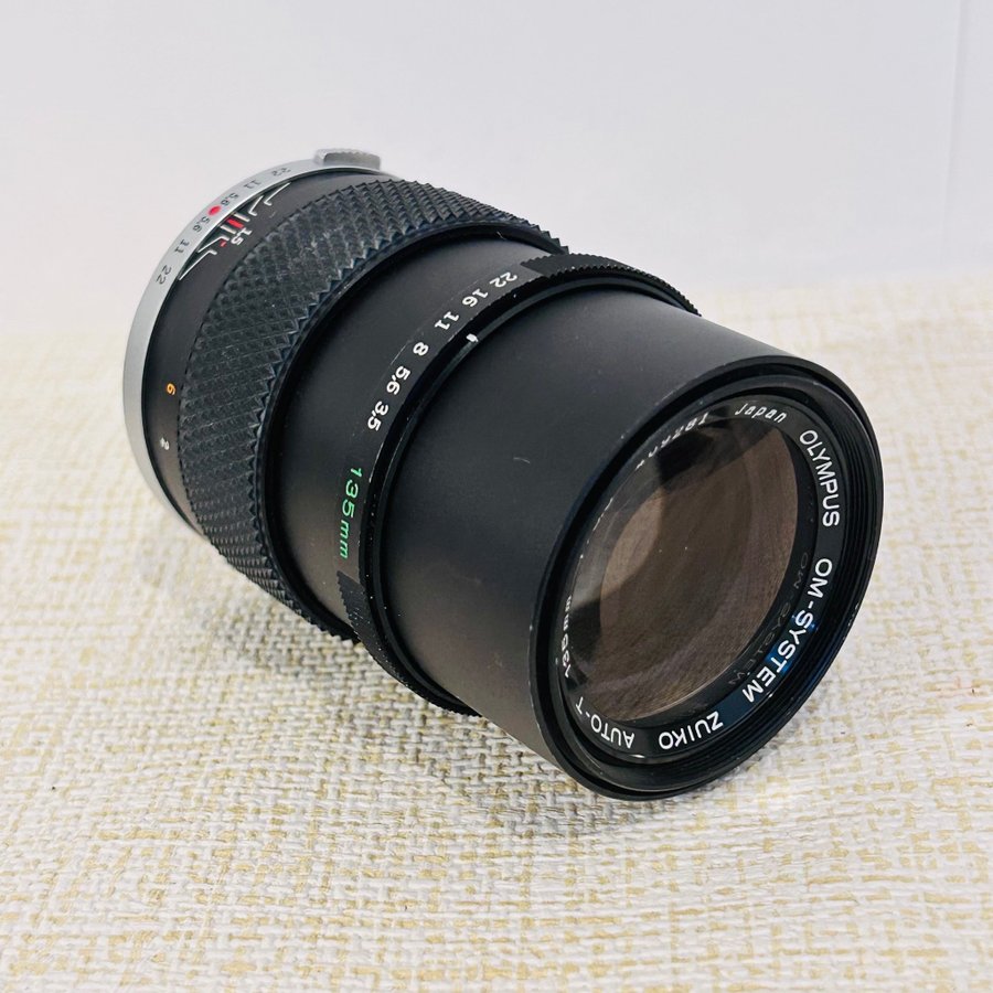 Olympus OM-System Zuiko Auto-T 135mm f/3.5 obje.. | Köp på Tradera ...