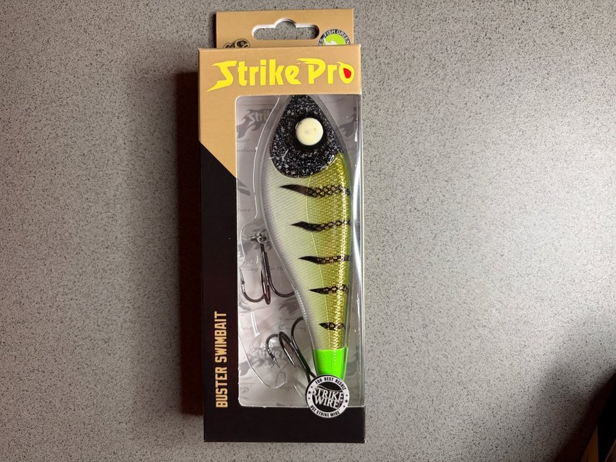 Limiterad Buster Swim CWC Juniors ”Leo” | Köp på Tradera (709054048)