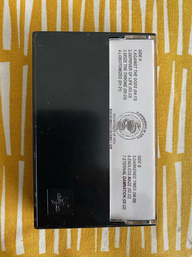 Lobotomy kassett - döds NY! | Köp på Tradera (708453765)