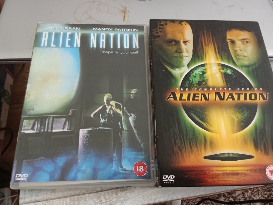 Se produkter som liknar Alien Nation: The Complete Se.. på Tradera ...