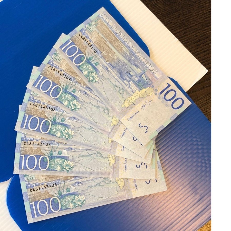 Se produkter som liknar 5 st. 100 Kr Sedlar Greta Gar.. på Tradera ...