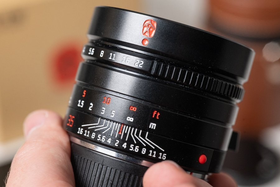 Se produkter som liknar 7Artisans 35mm F2 WEN lens fo.. på Tradera ...