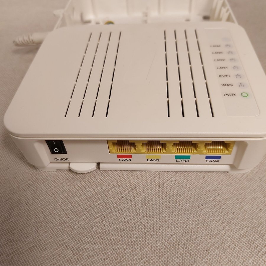 Se produkter som liknar Inteno XG6846 R1 Router på Tradera (705709125)