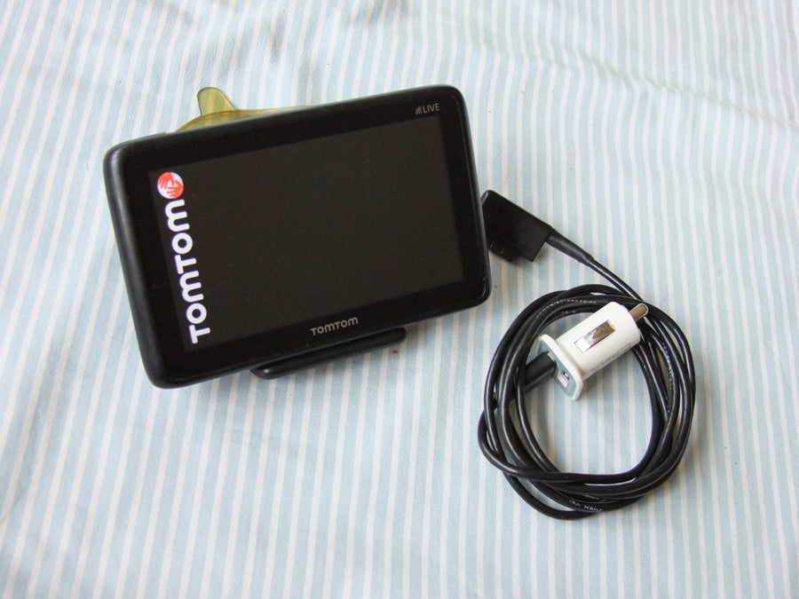 Se produkter som liknar Tomtom GO LIVE navigator med .. på Tradera ...