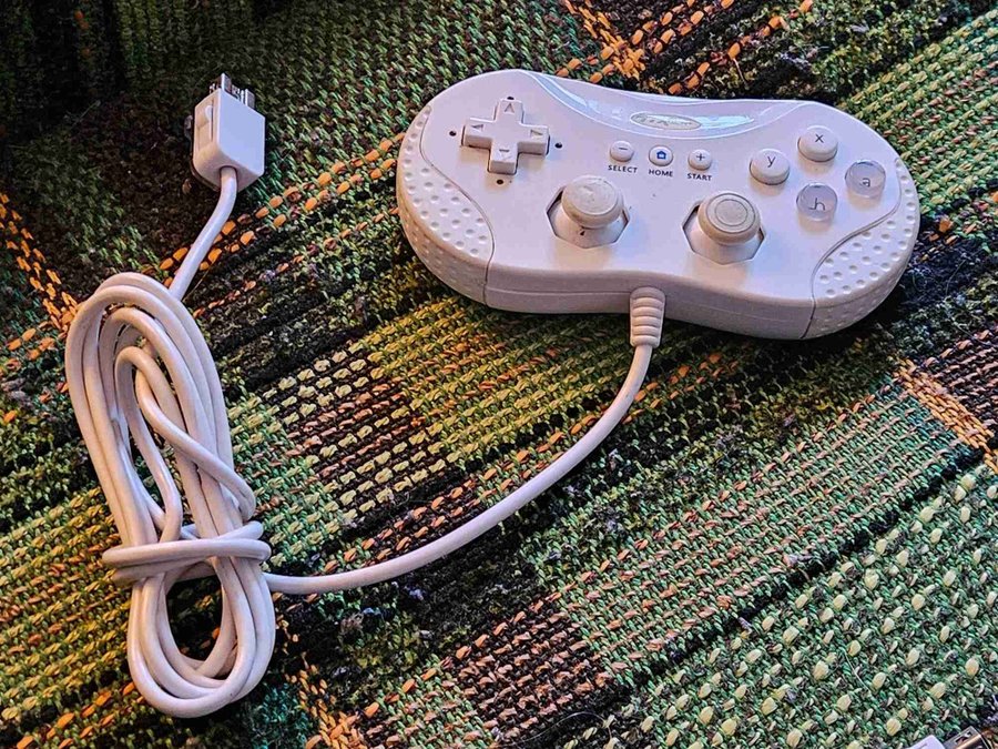 CLASSIC CONTROLLER FÖR NINTEND.. | Köp från SandsOfTime på Tradera ...