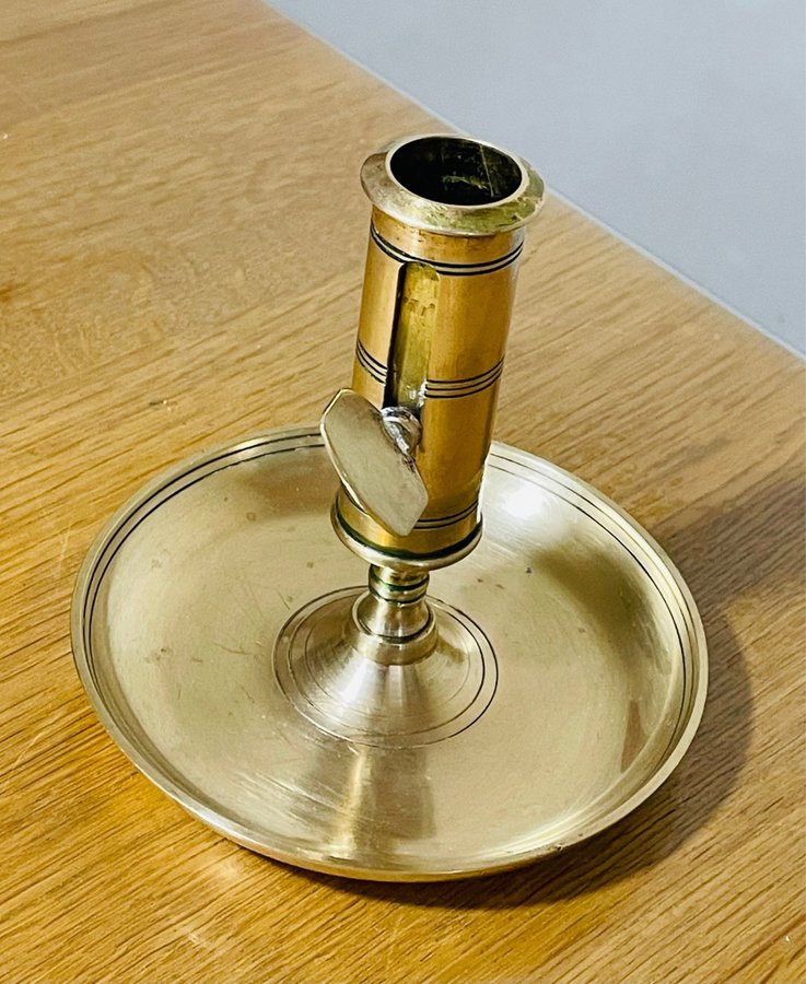 Antik~ Ljusstake Skultuna Nr 68 / 93. mässing. | Köp på Tradera (701458782)