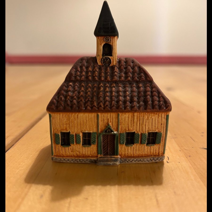Miniatyrmodell av Sigtuna rådhus, skapad av Bab.. | Köp på Tradera ...