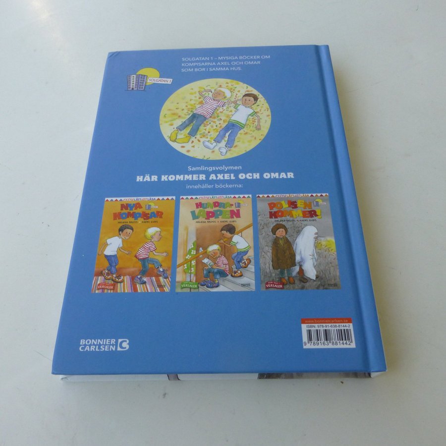 Se produkter som liknar Här Kommer Axel och Omar - He.. på Tradera ...