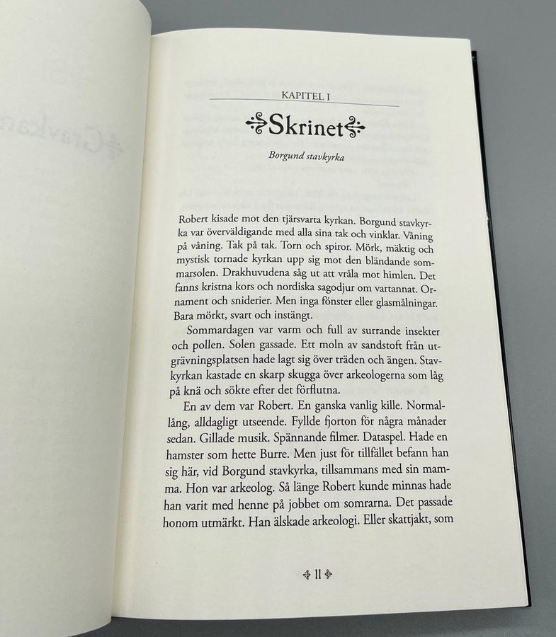 Katakombens hemlighet av Tom Ege.. | Köp från Utgård-HB på Tradera ...