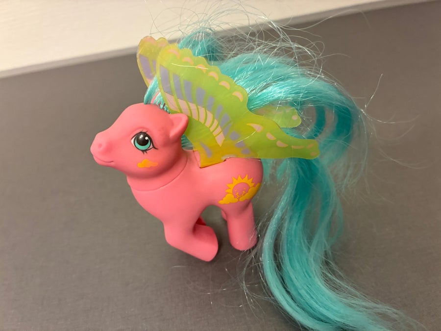 Se produkter som liknar My Little Pony G1 Sun Glider .. på Tradera ...