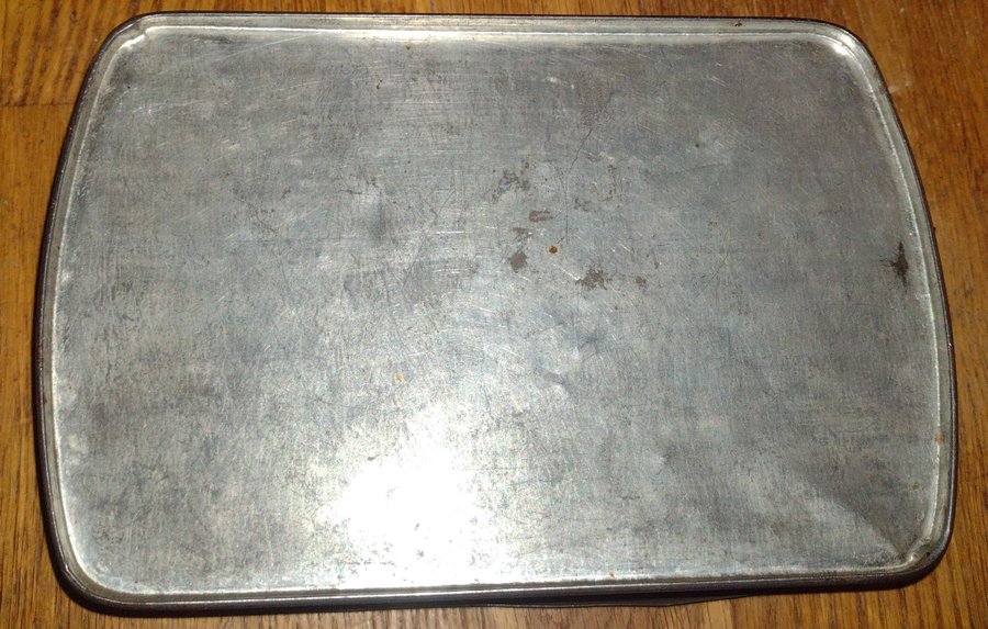 Antik plåtburk Gevalia gångjärn trasigt Till nå.. | Köp på Tradera ...