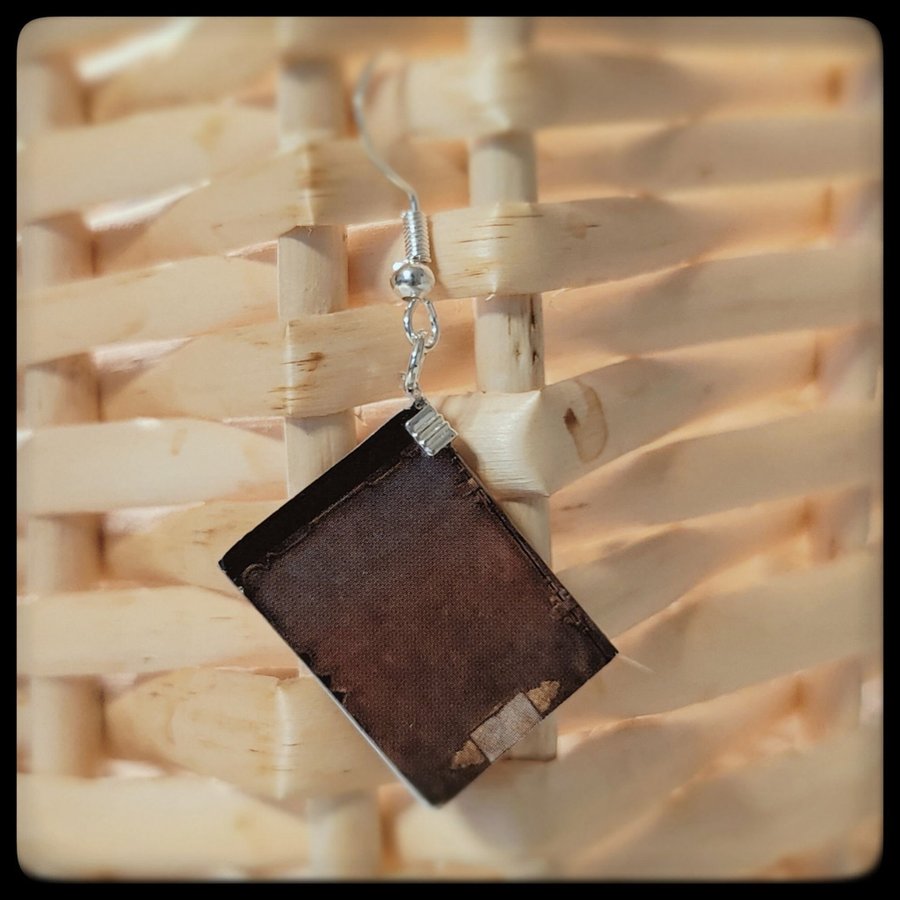 Bokörhänge - "Le sette chiavi di.. | Köp från m.siverbo på Tradera ...