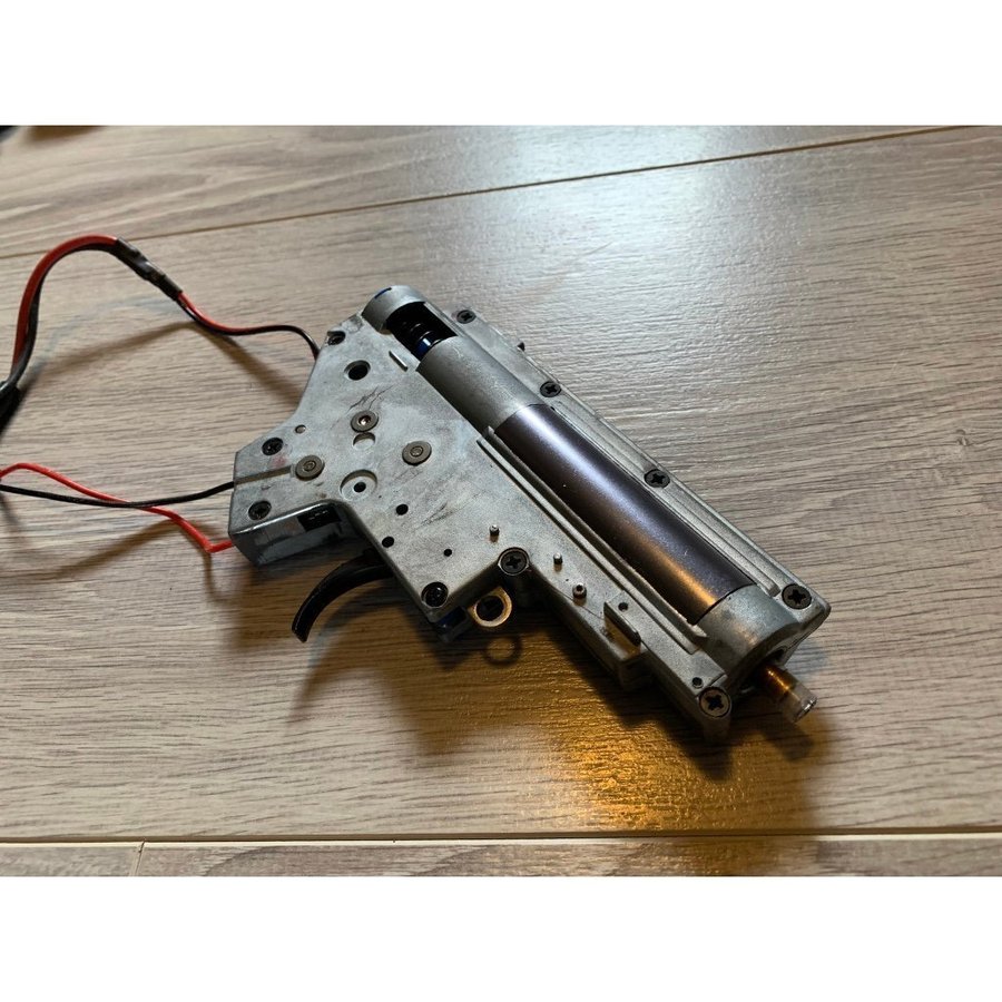 Se produkter som liknar Komplett V2 gearbox på Tradera (613565773)