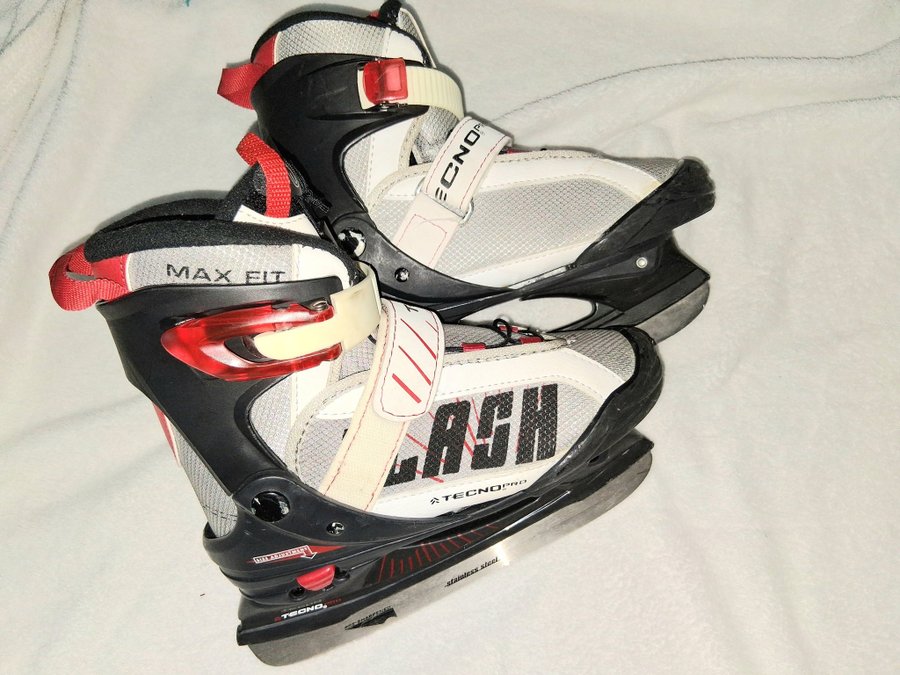 Tecno Pro Flash Justerbara Skridskor Storlek 33.. | Köp på Tradera ...