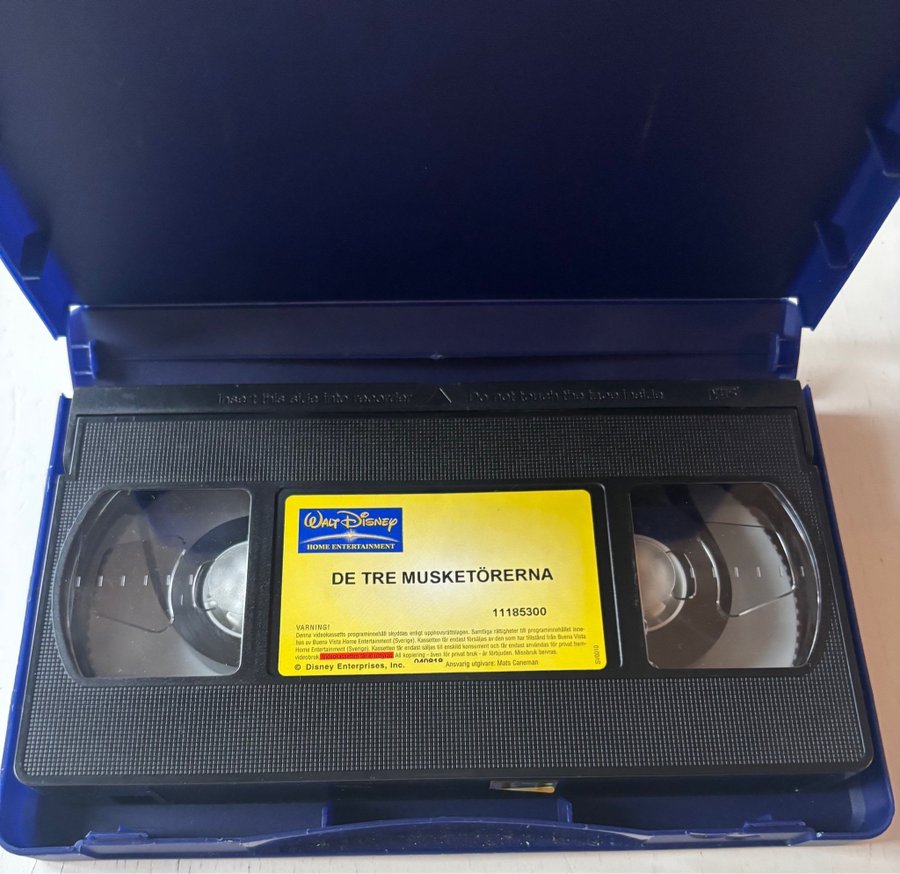 Musse Kalle Långben De Tre Musketörerna VHS | Köp på Tradera (710703106)