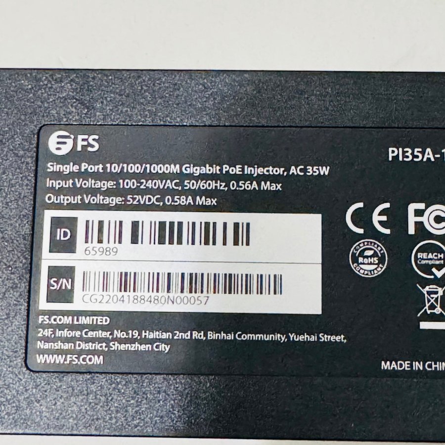 FS PI35A-1 PoE Injector 52VDC, 0.58A Max | Köp på Tradera (708532432)
