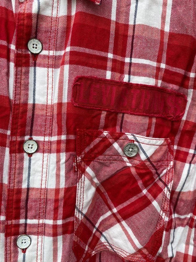 Levis Röd Rutig Skjorta Mycket Bra skick! Stl: XS | Köp på Tradera ...