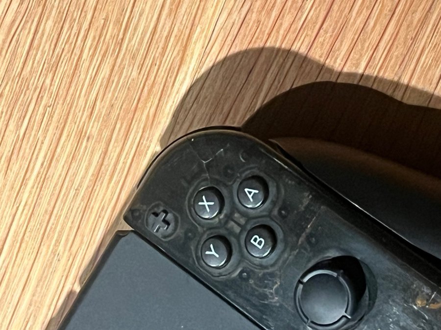 Nintendo Switch Joy-Con x 2 och Joy-Con grip | Köp på Tradera (714120719)