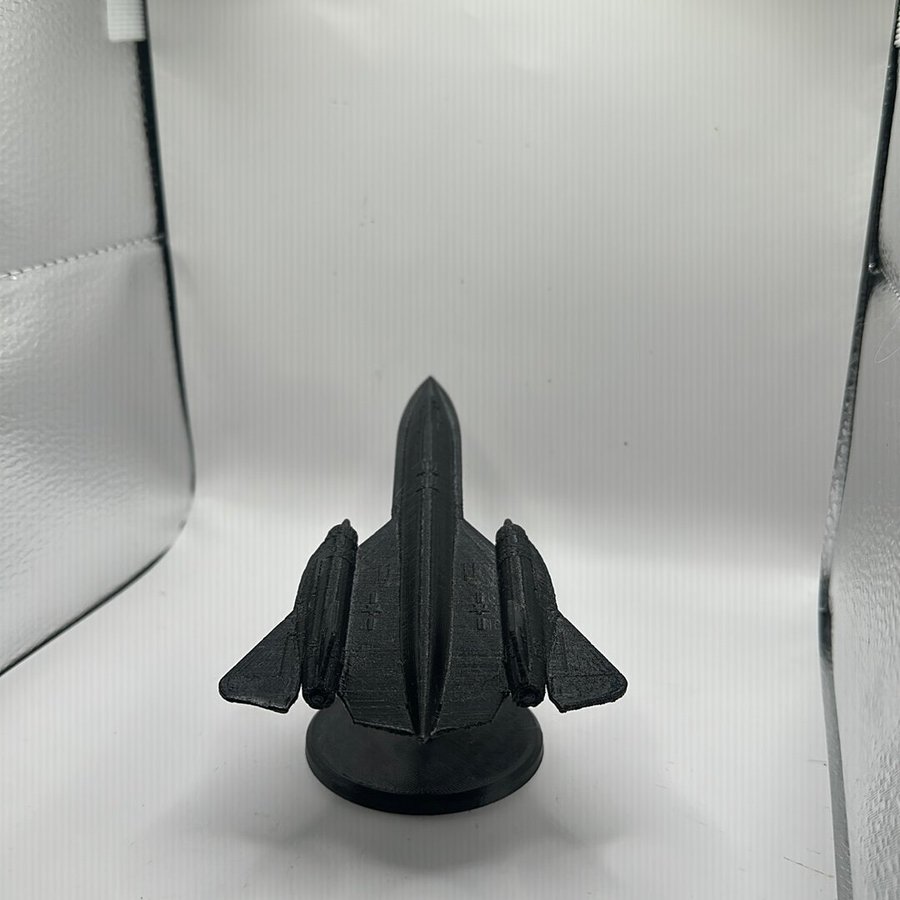 SR-71 Blackbird modellflygplan med ställ | Köp på Tradera (734805583)