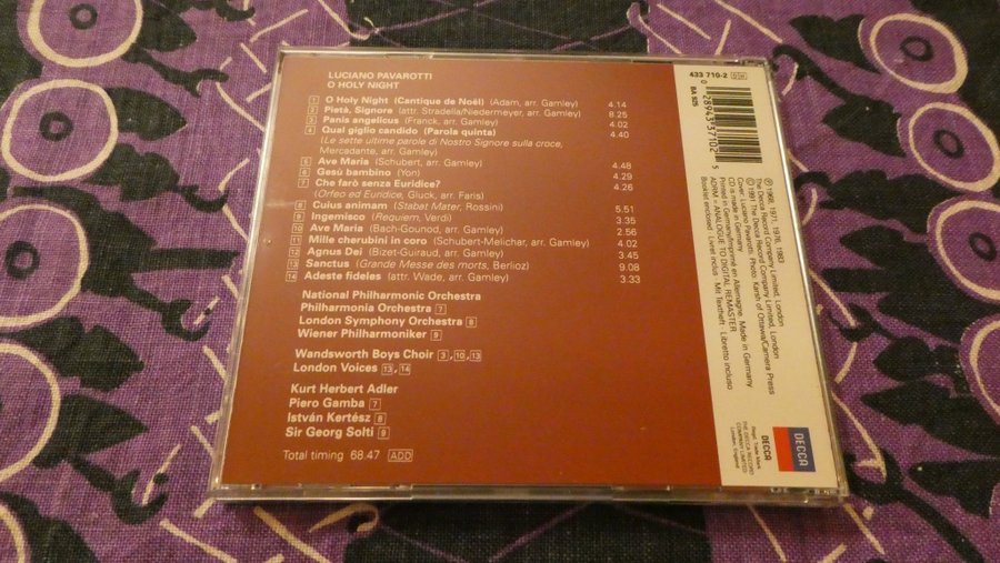 Pavarotti - O Holy Night. CD-skivan ser ospelad.. | Köp på Tradera ...