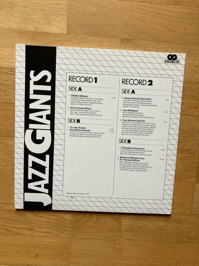 Jazz Giants - 2 LP-skivor | Köp på Tradera (711382433)