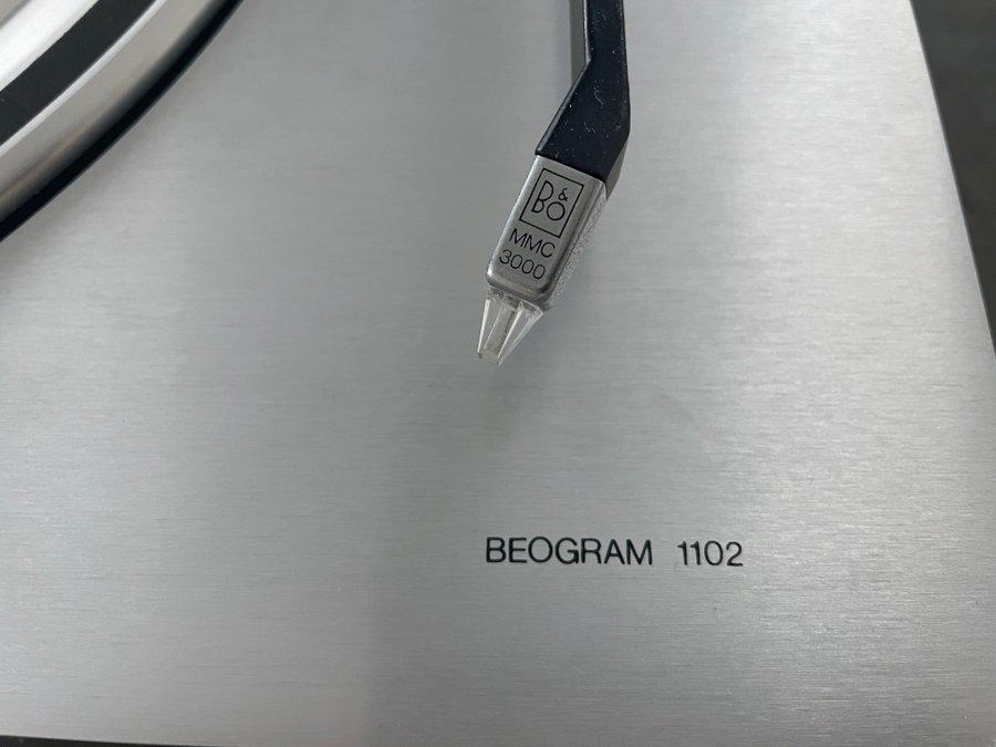 Bang & Olufsen Beogram 1102 Skivspelare | Köp på Tradera (710990415)