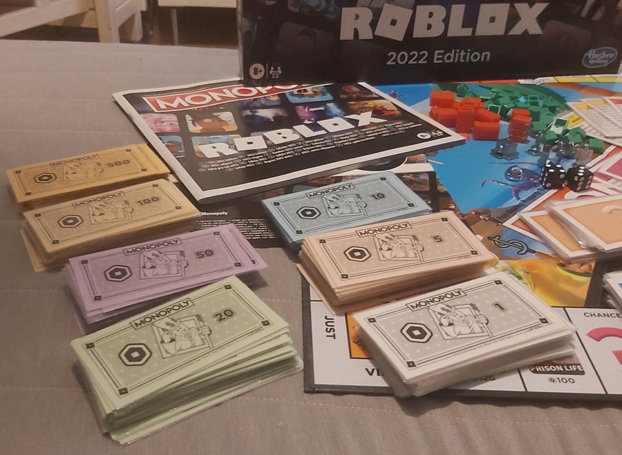Se produkter som liknar MONOPOLY ROBLOX 2022 EDITION .. på Tradera ...