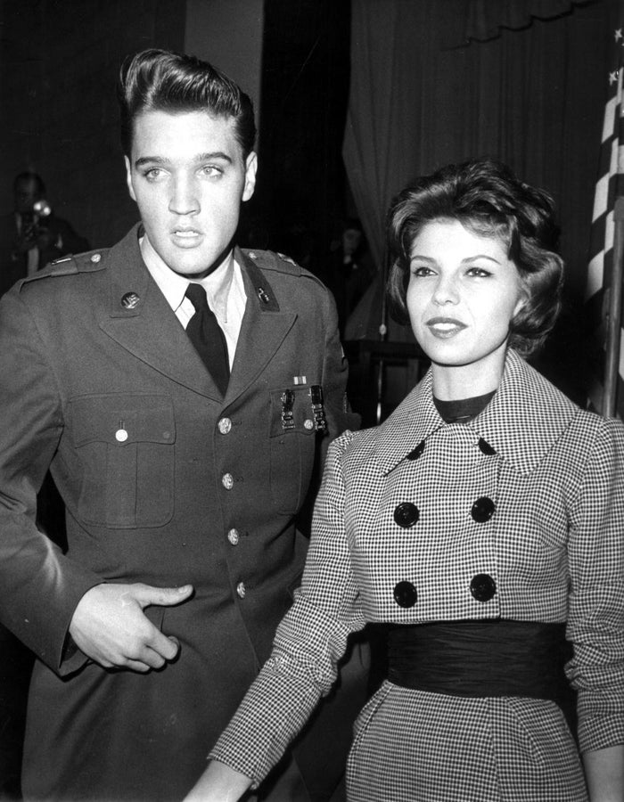 ELVIS PRESLEY & NANCY SINATRA PHOTOGRAPH FOTO | Köp på Tradera (551277021)