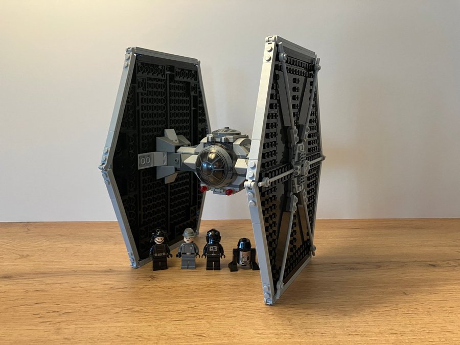 LEGO - STAR WARS - 9492 - TIE Fighter - Läs Bes.. | Köp på Tradera ...