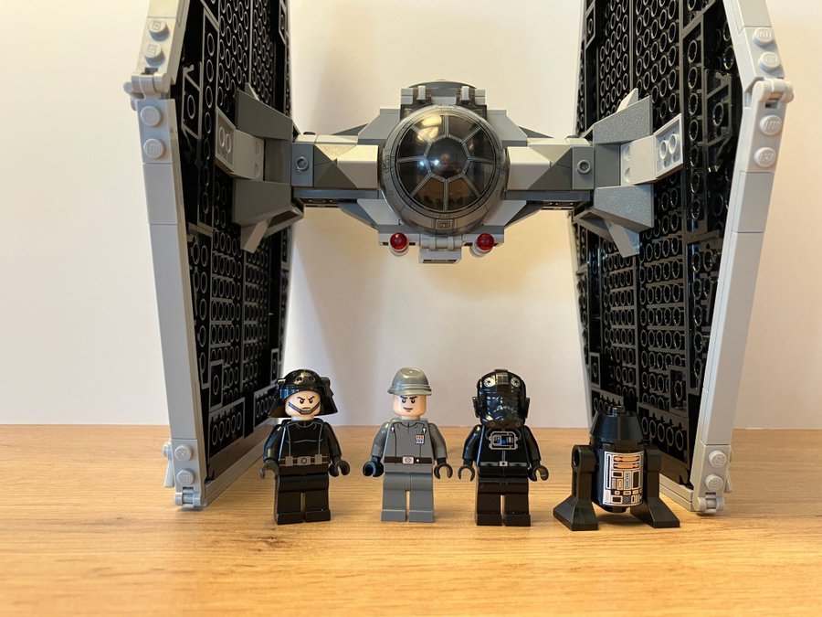 LEGO - STAR WARS - 9492 - TIE Fighter - Läs Bes.. | Köp på Tradera ...