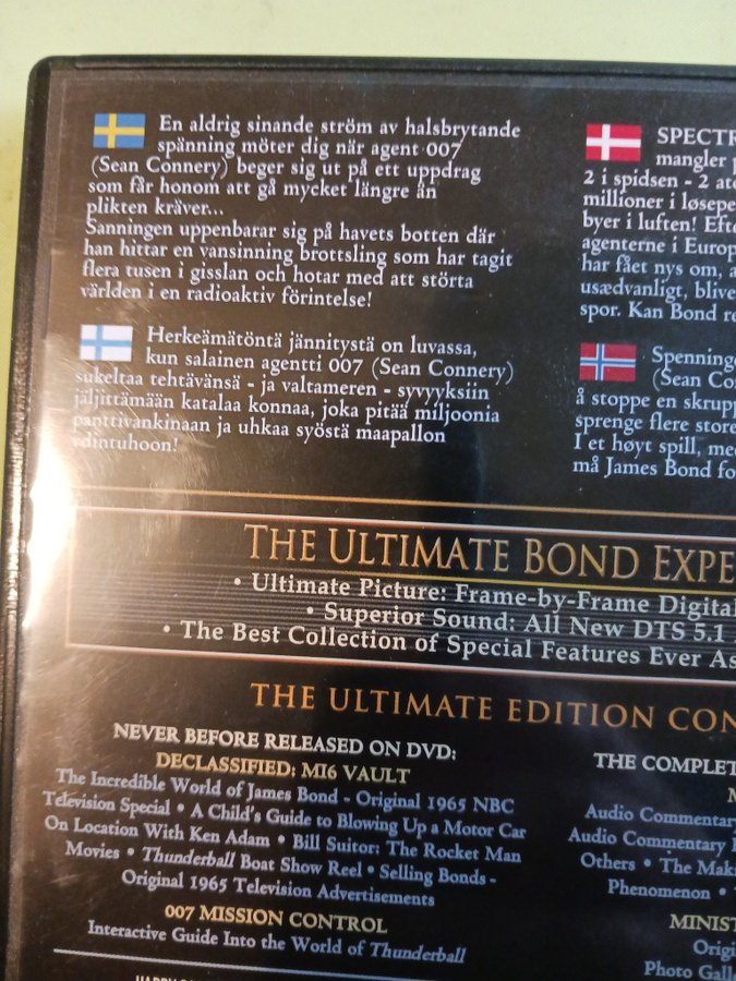 James Bond - ACTION - SPECTRE STJÄL TVÅ KÄRNVAP.. | Köp på Tradera ...