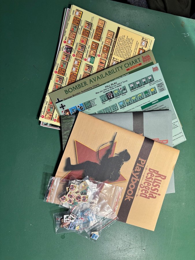 Russia Besieged Deluxe Edition Brädspel | Köp på Tradera (712106577)