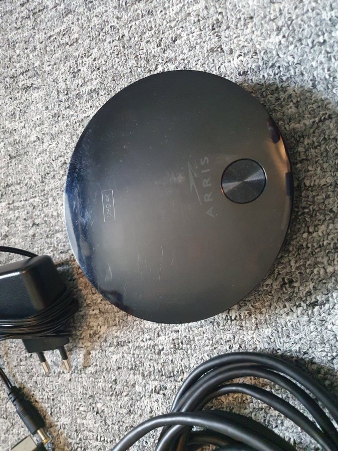 Se produkter som liknar Arris VIP5305 UHD 4K BT tv bo.. på Tradera ...