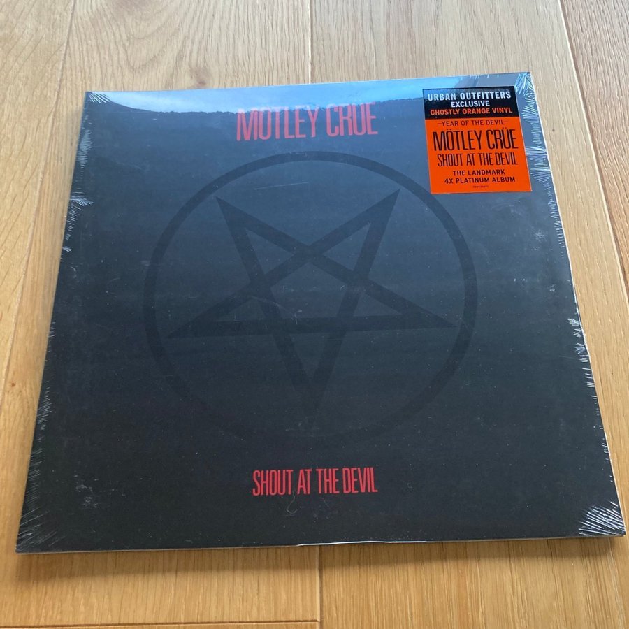 GHOSTLY ORANGE LIMITED: 750 COPIES » MÖTLEY CRÜ.. | Köp på Tradera ...
