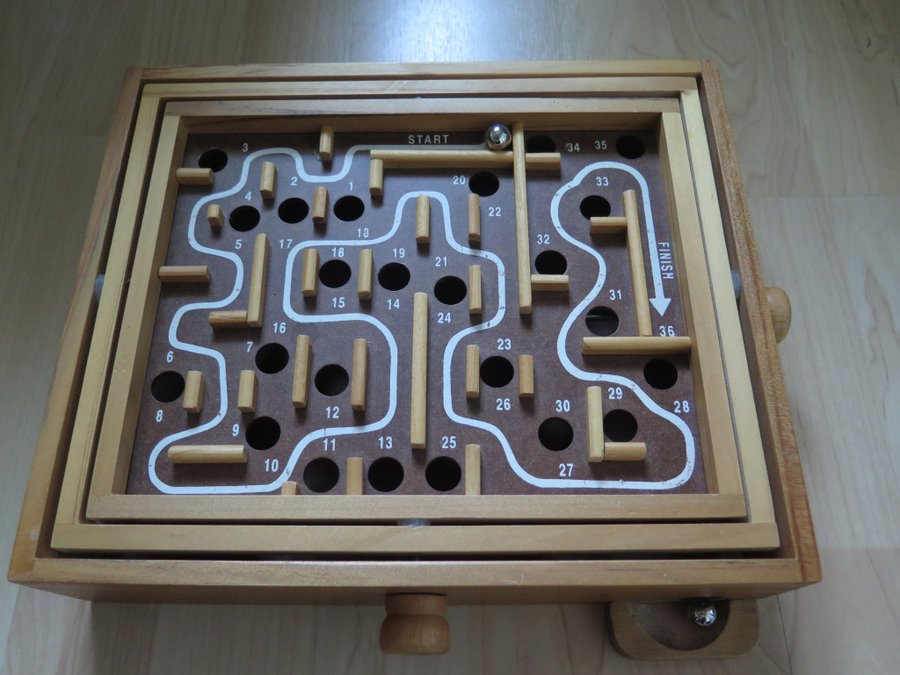 Se produkter som liknar RETRO klassisk Kulspel .. på Tradera (499987369)