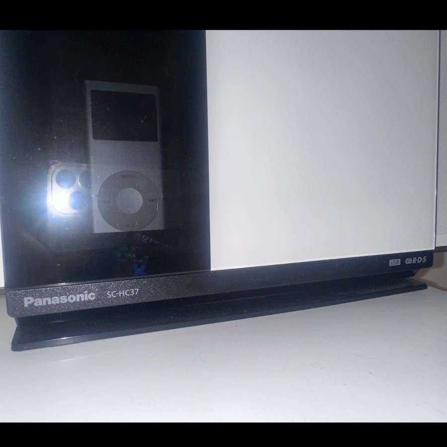 Panasonic SC-HC37 Compact Stereo System – CD/FM.. | Köp på Tradera ...