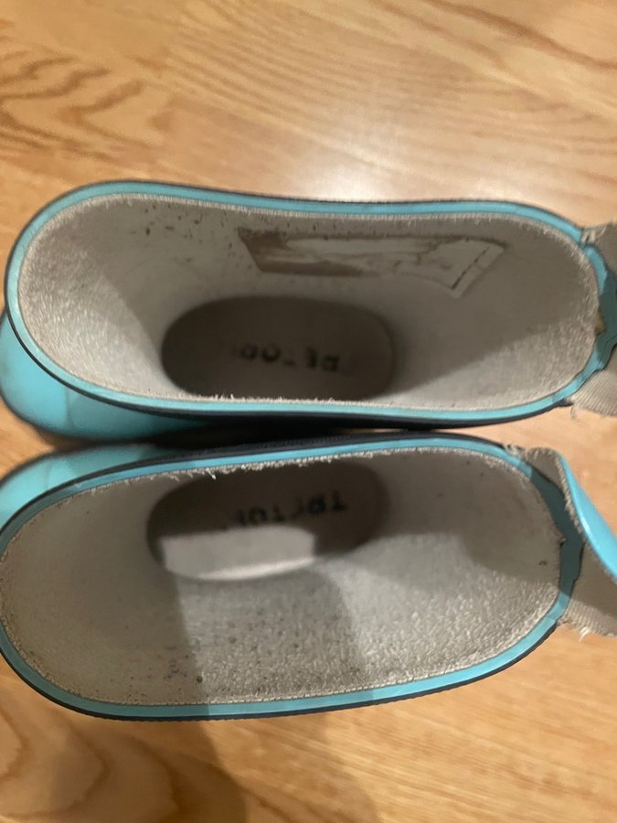 Tretorn Gummistövlar, storlek 23, Blårandiga | Köp på Tradera (708599878)