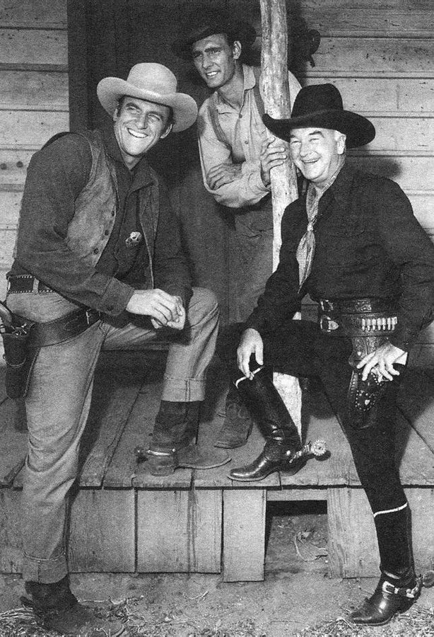 GUNSMOKE TELEVISION SERIES CAST JAMES ARNESS P.. | Köp på Tradera ...