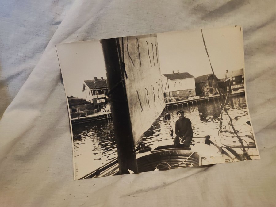 Se produkter som liknar Gammal svartvit bild - Segelf.. på Tradera ...