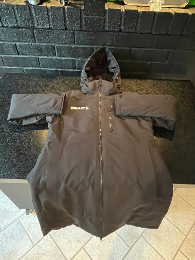 Se produkter som liknar NY - Parkas CRAFT jacka jacke.. på Tradera ...